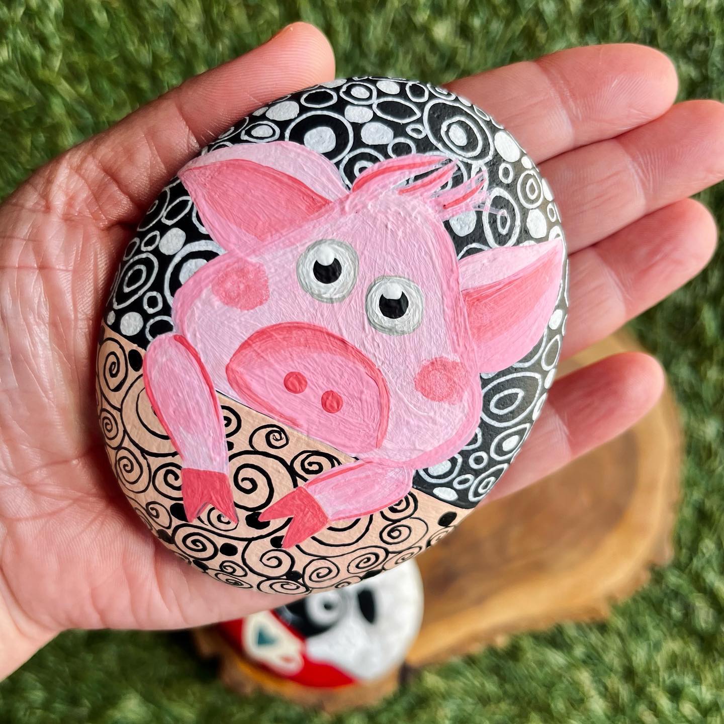 Piggy - Rock Paint
